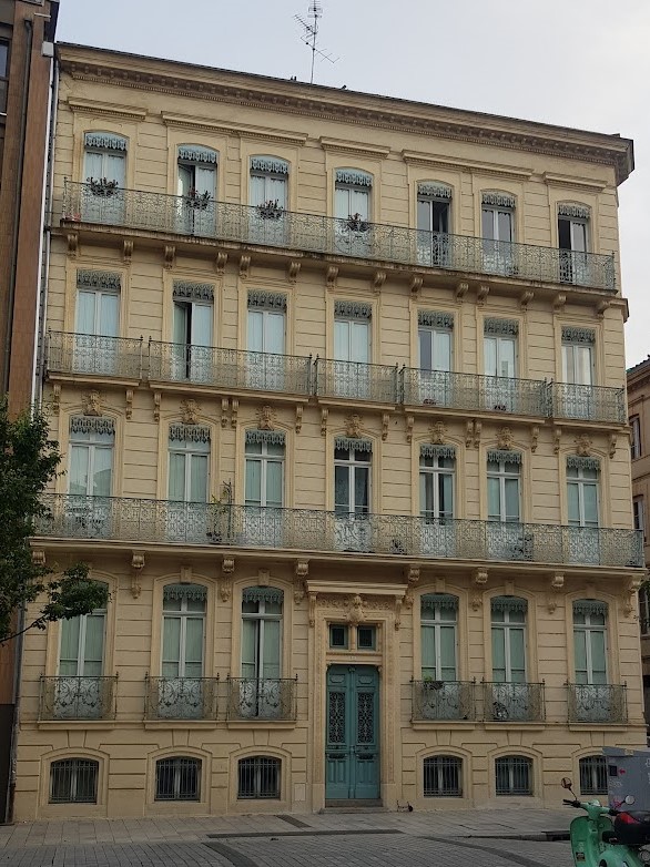 The Shutter – Coffee and Chocolatines